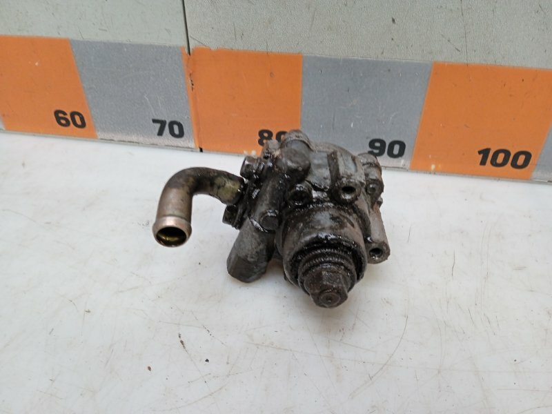 Б/У насос ГУР, Форд Фокус 1 Насос гидроусилителя Ford Focus 2002 1, DFW 285108 FORD арт. 1M5Z3A674AZ