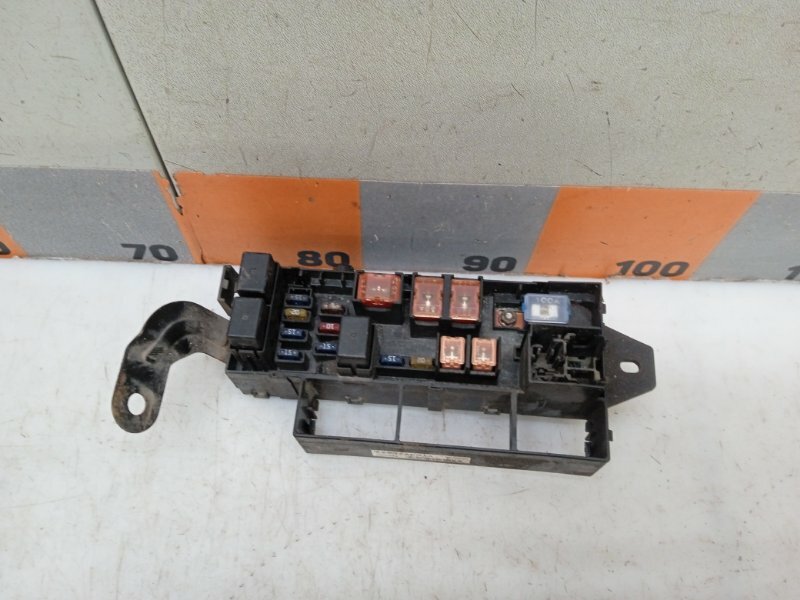 Б/У Субару Легаси 3 Блок предохранителей Subaru Legacy 1999 3, BH9 299216 SUBARU арт. 82231AE01A