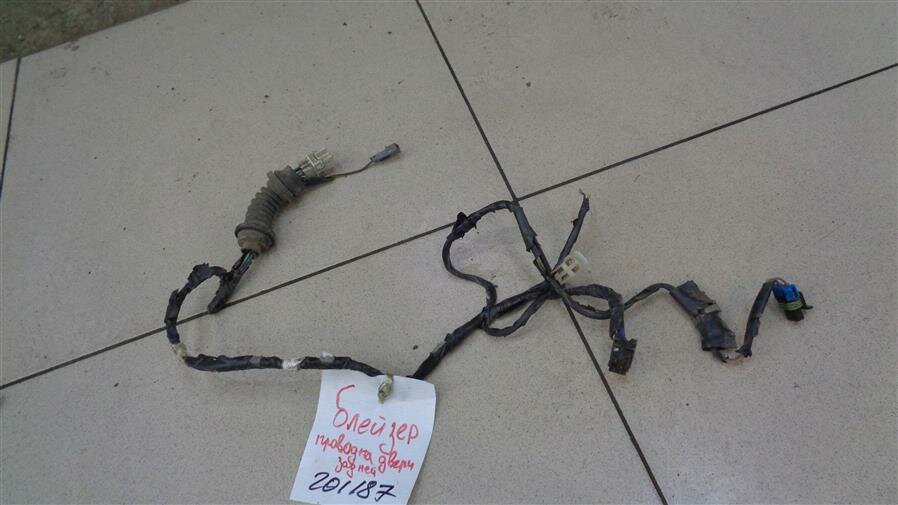 Проводка двери задней от Chevrolet Blazer S15 1995-2005