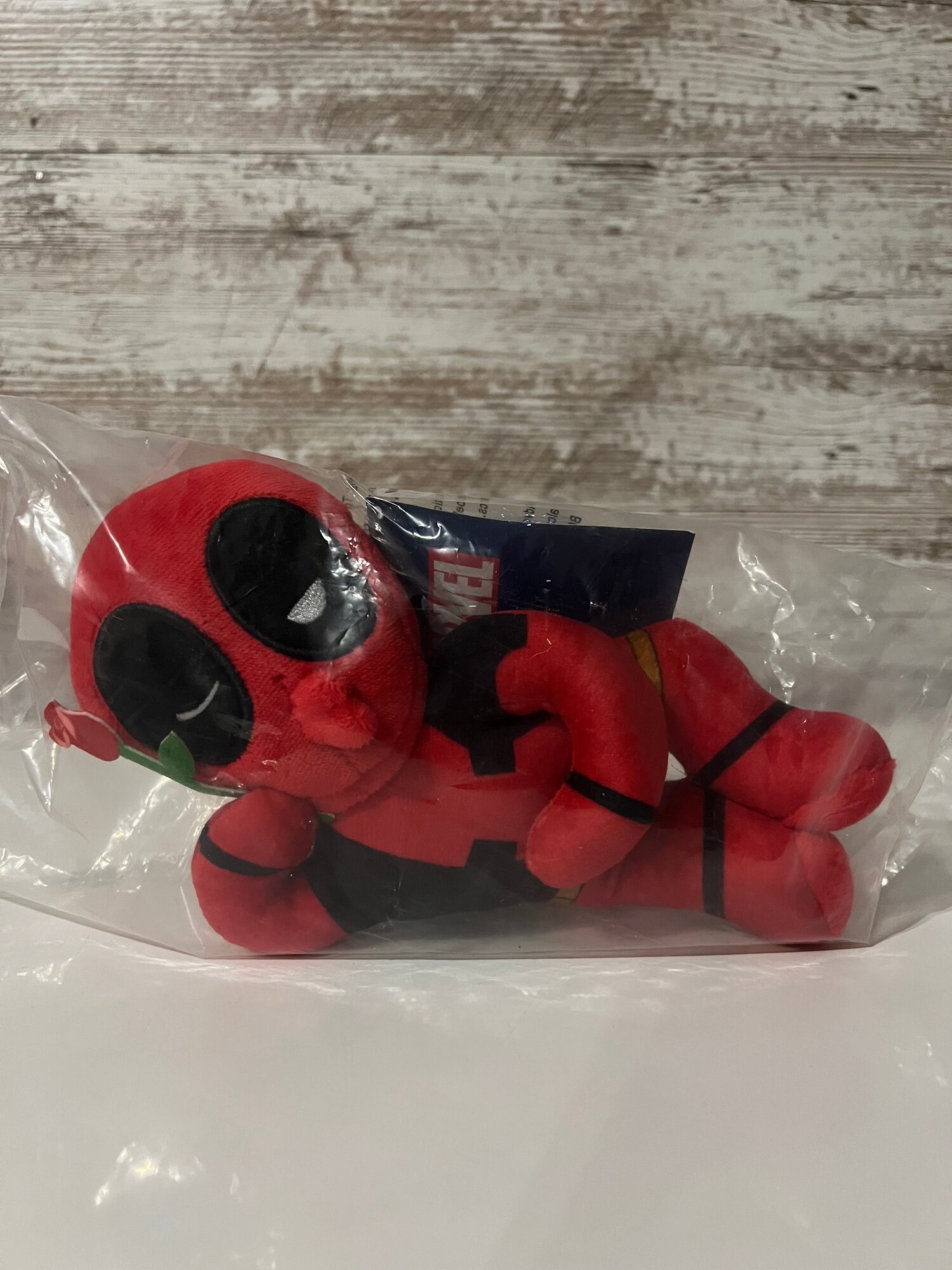 Фигурка секси дэдпул