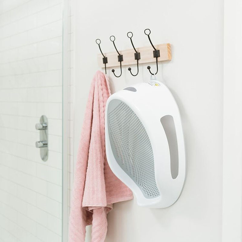 Лежак-горка для купания детей Angelcare Bath Support серая.