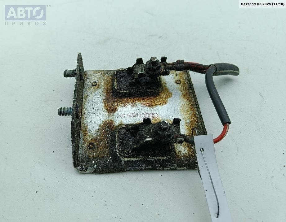 Блок управления вентилятором радиатора Audi A6 C5 (1997-2005)