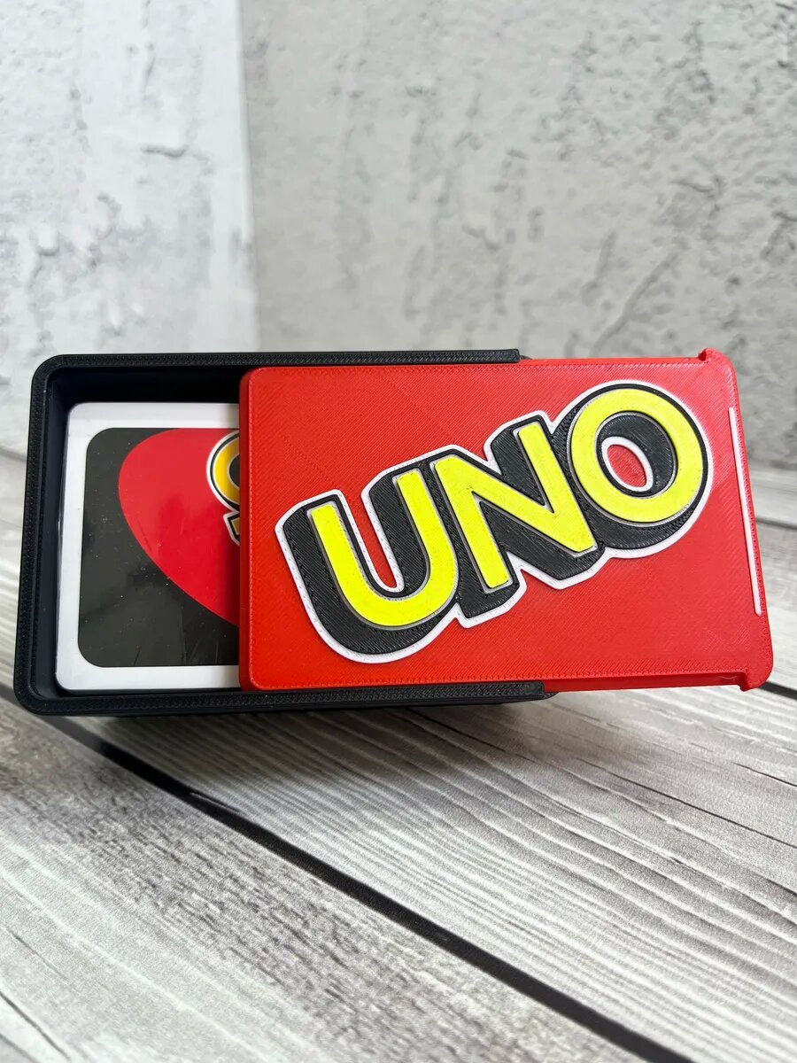Бокс для карт uno - Черный с красной крышкой 3D буквы.