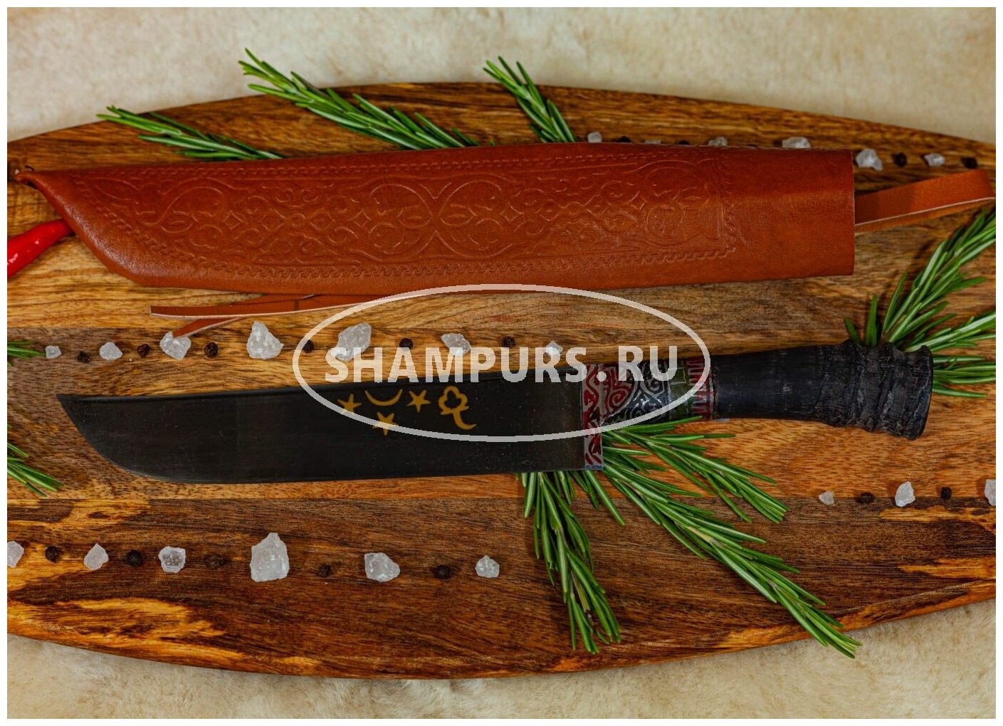 Пчак большой с гравировкой Рог