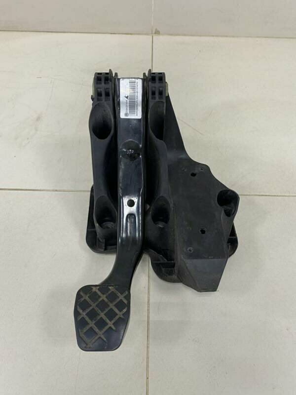 Педаль тормоза Volkswagen Polo Sed RUS 2011 кат.номер: 06RU721058 6RU721115 6RU721141