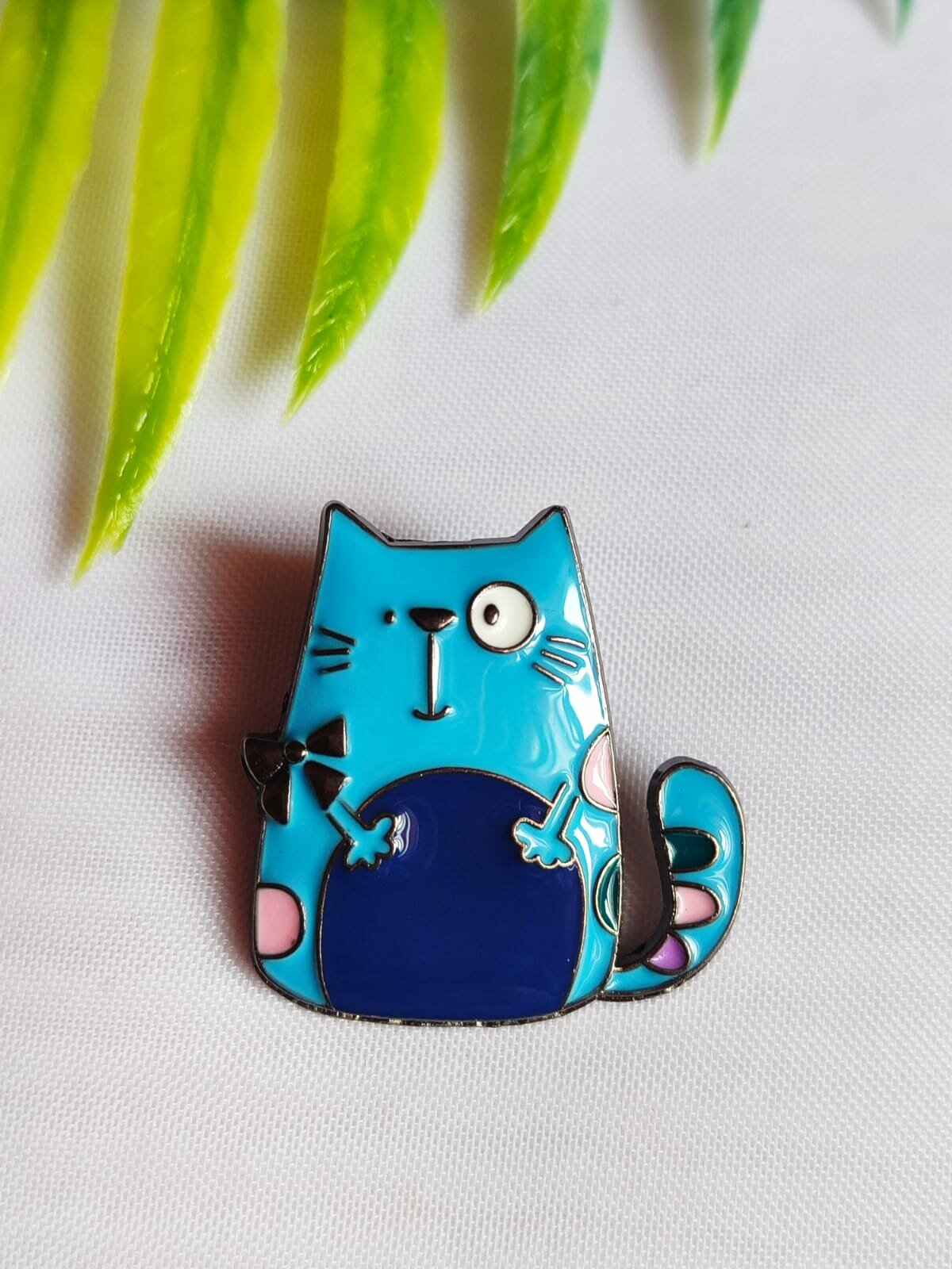 Брошь, эмаль