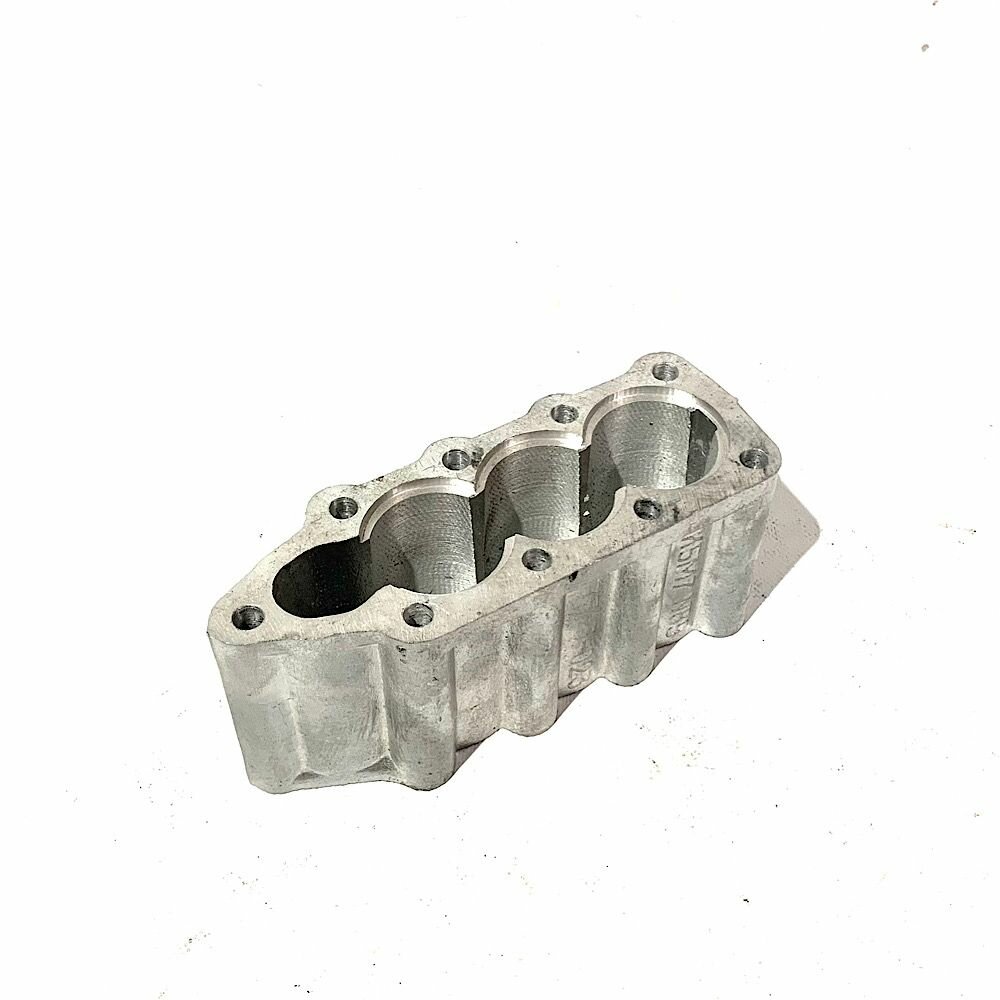 Крышка нижняя гидрораспределителя Р80 3-х секционный без отлива