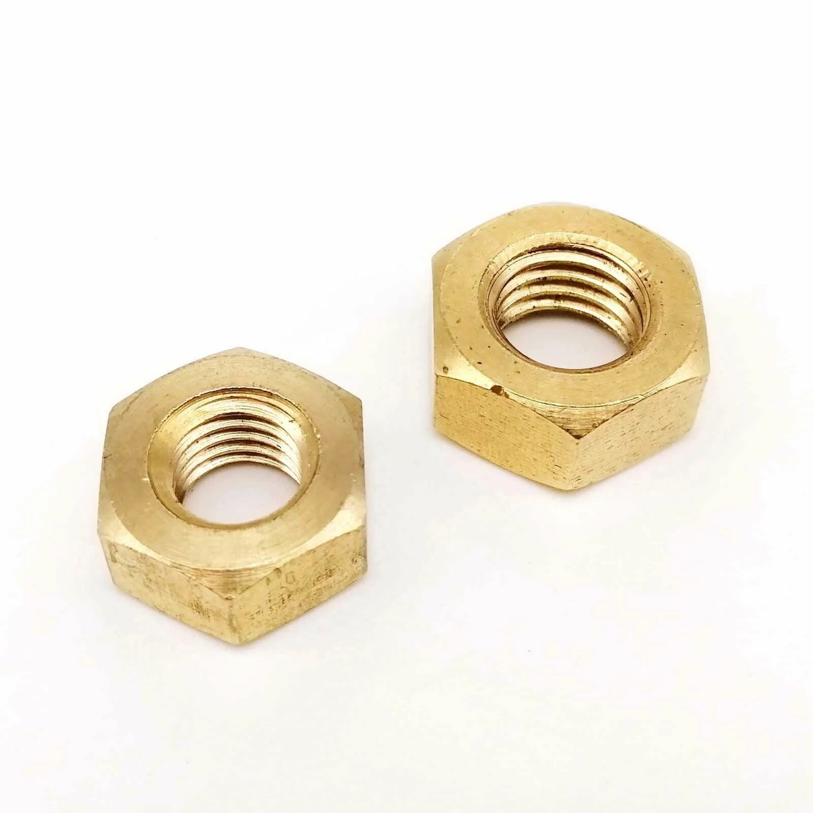 Гайка шестигранная латунная М3 (резьба M3, высота 1.5мм), 25шт