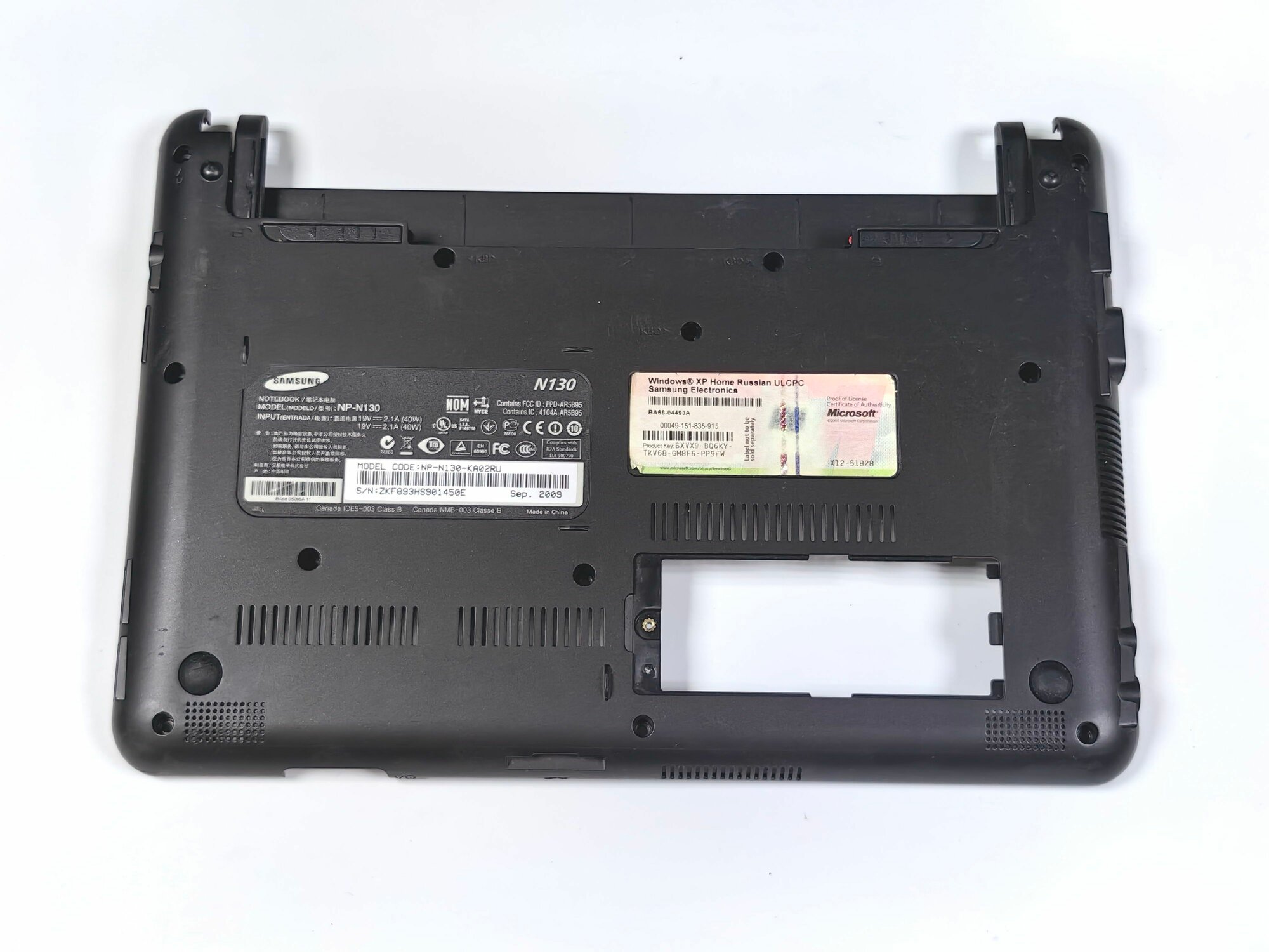Нижняя часть корпуса (поддон) ноутбука Samsung N127 N130