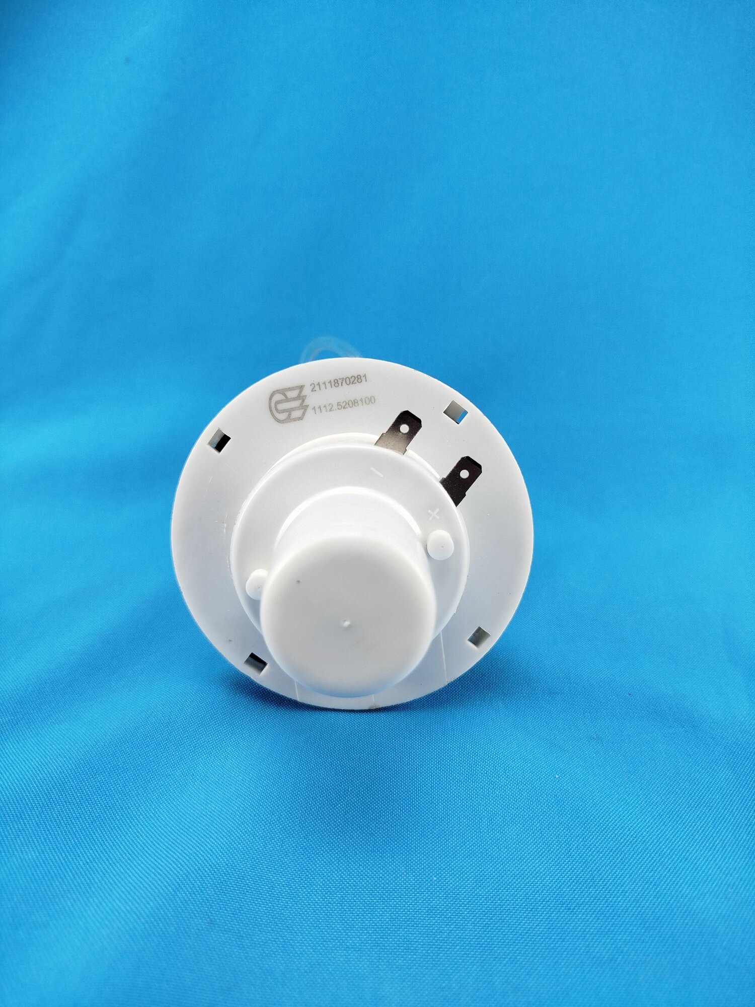 Насос омывателя с электродвигателем "прамо" для автомобилей КамАЗ, МАЗ, КрАЗ (24В) (стато)