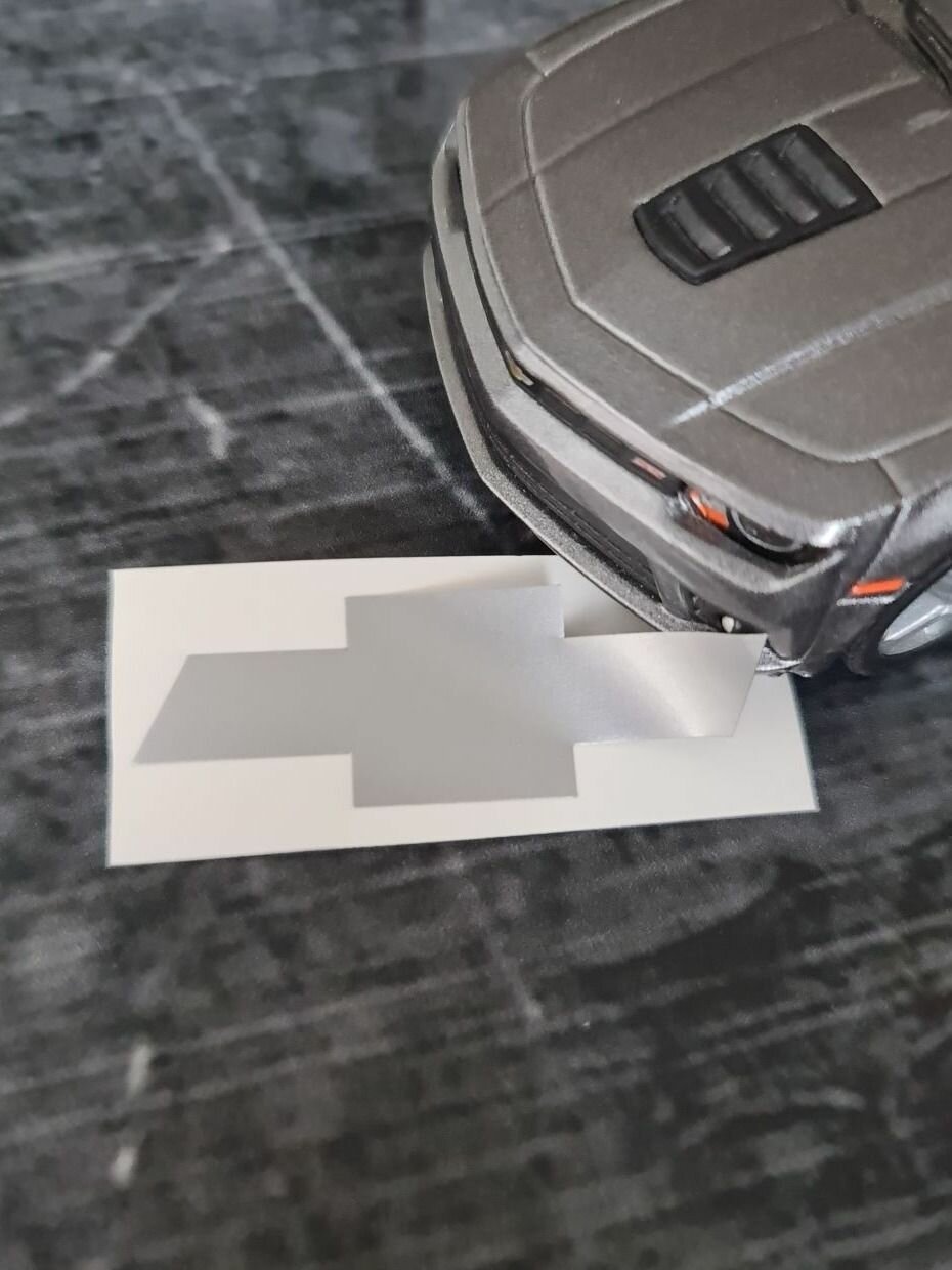 Наклейка "Эмблема на руль Chevrolet Lanos", до 2005 г, серебристо-серый