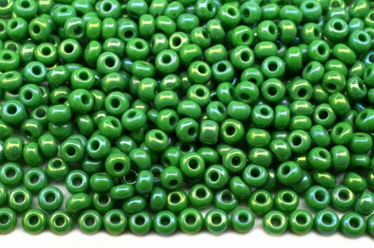 Бисер чешский PRECIOSA круглый 10/0 54250 зеленый непрозрачный радужный, 5 грамм