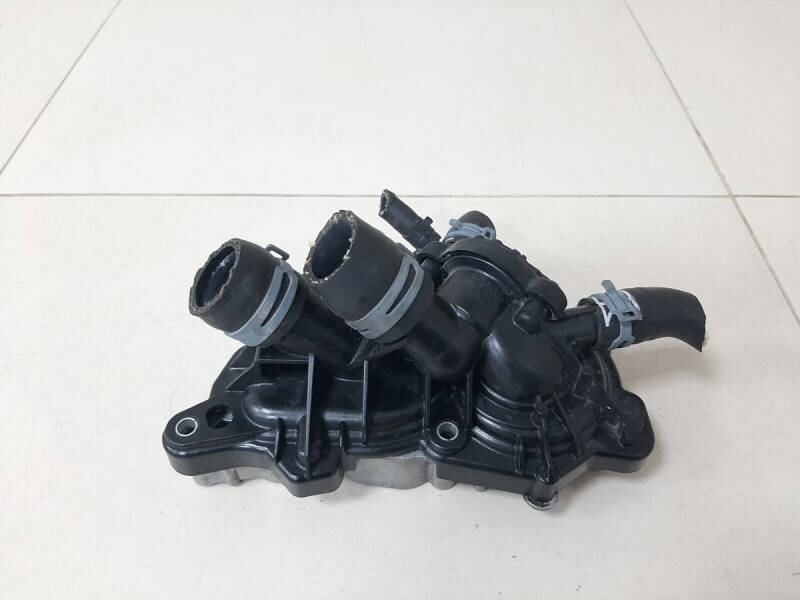 Насос водяной помпа Volkswagen Tiguan 2017 кат.номер: 04E121042AC 04E121600CB