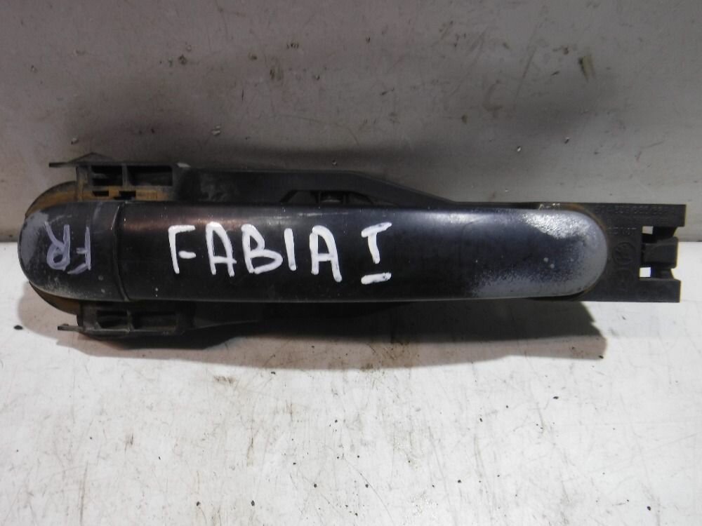 Ручка двери передней наружная правая Skoda Fabia I