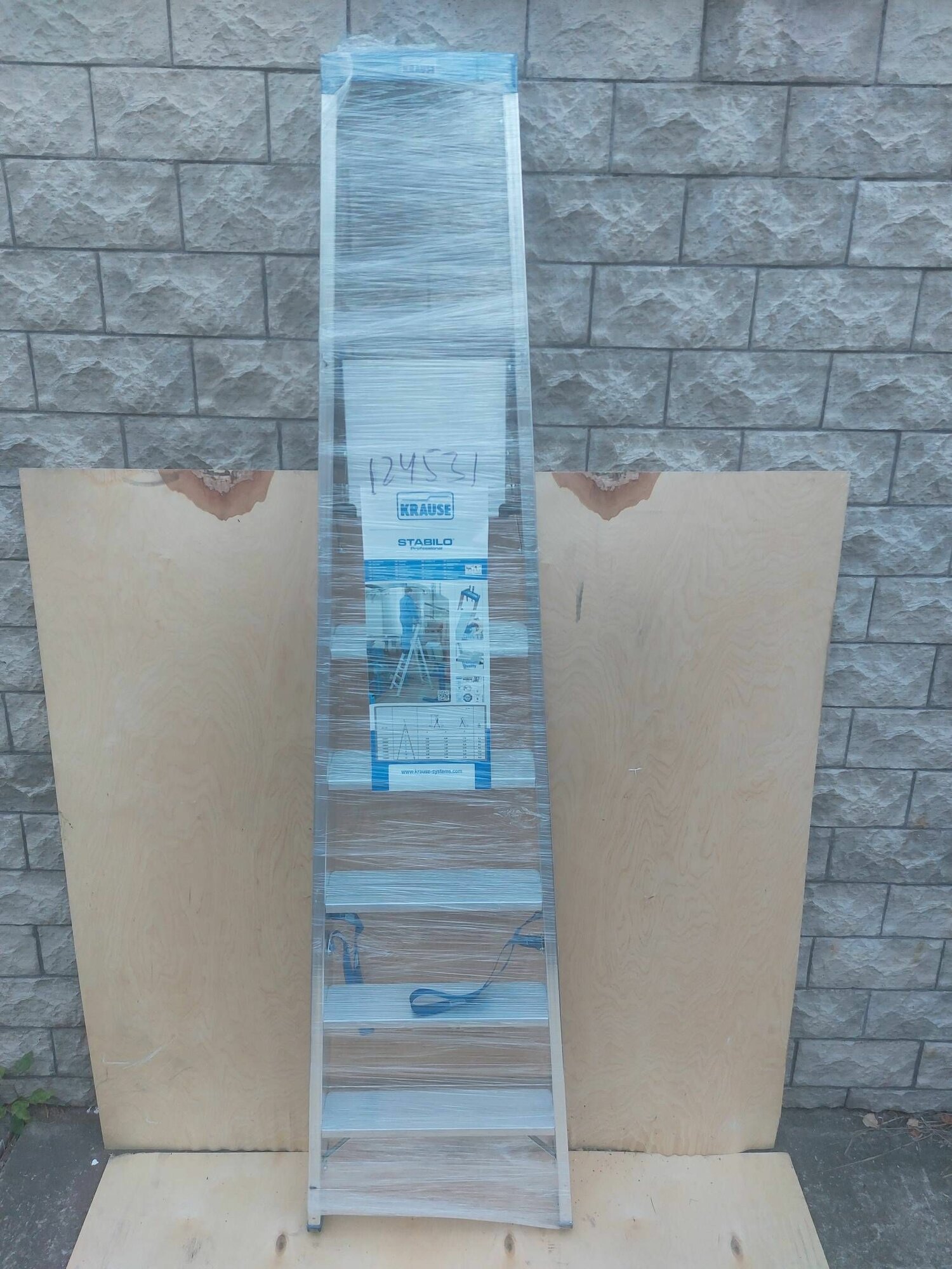 Стремянка алюминиевая профессиональная KRAUSE STABILO 6 ступеней, рабочая высота 340см, 124531