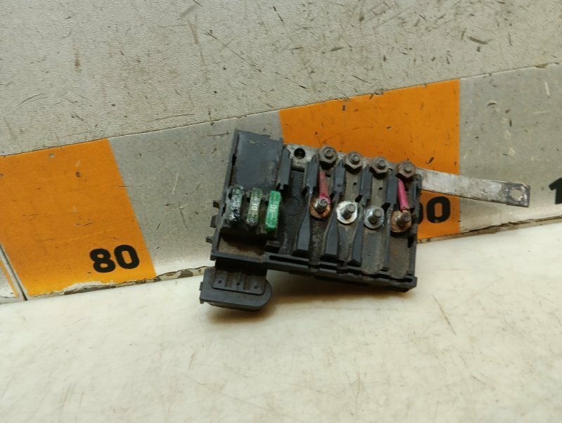 Б/У АКБ Блок предохранителей Volkswagen Golf 1999 4, 1J1 452823 VAG арт. 1J0937617C