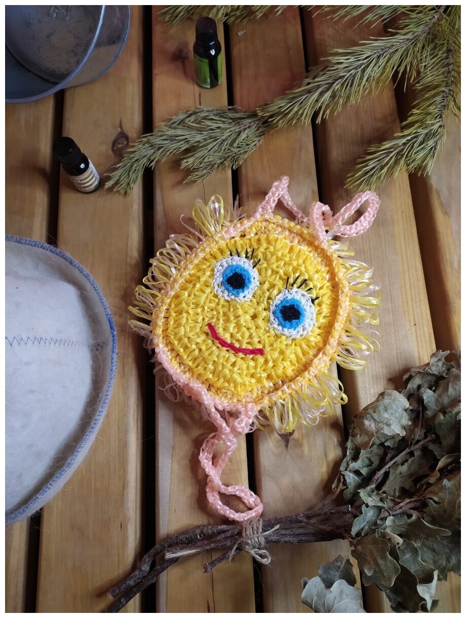 Мочалка-солнышко с ручками