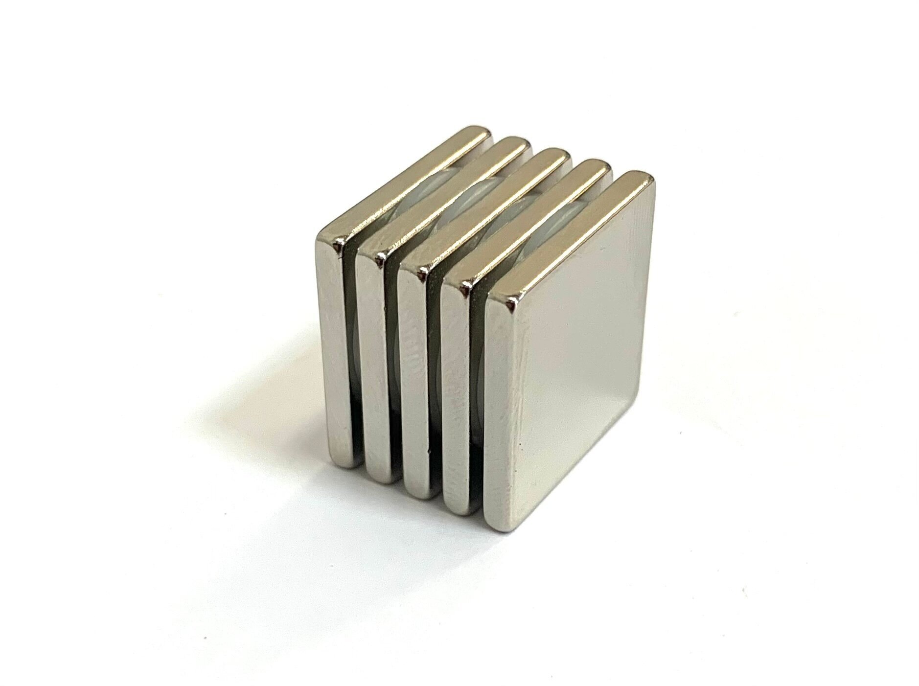 Неодимовый магнит 20 х 20 х 2.5 мм, блок, N38, никель - 5 штук