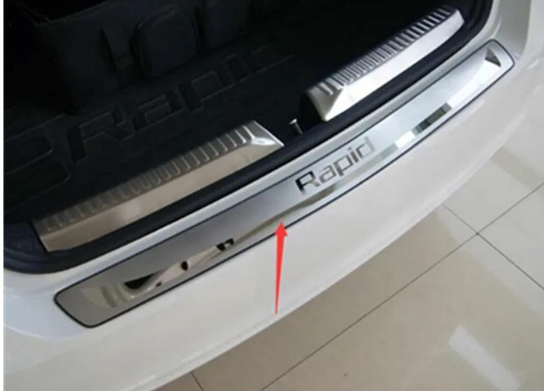 Накладка на задний бампер Skoda Rapid / Шкода Рапид 2016-2021 г. в