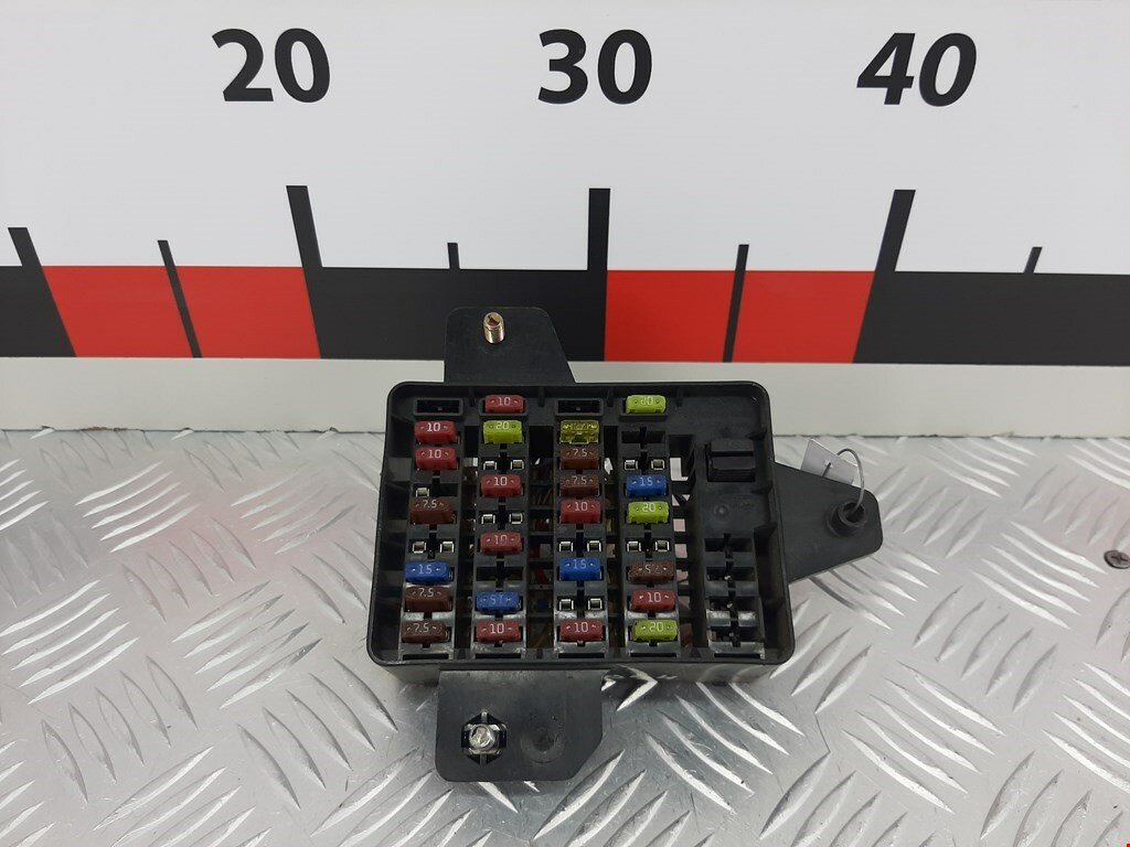 Блок предохранителей SsangYong Rexton 1 (Y200) 82110-08000 арт. 466308