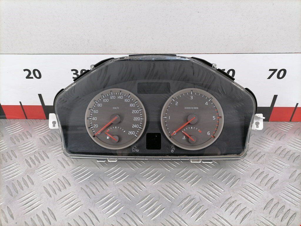 Панель приборная (щиток приборов) Volvo C30 1 8697035 арт. 1585457