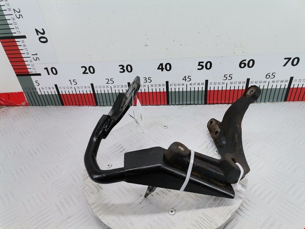 Кронштейн (крепление лапа) двигателя Chevrolet Aveo (T200-T250) 96535376 арт. 1704474