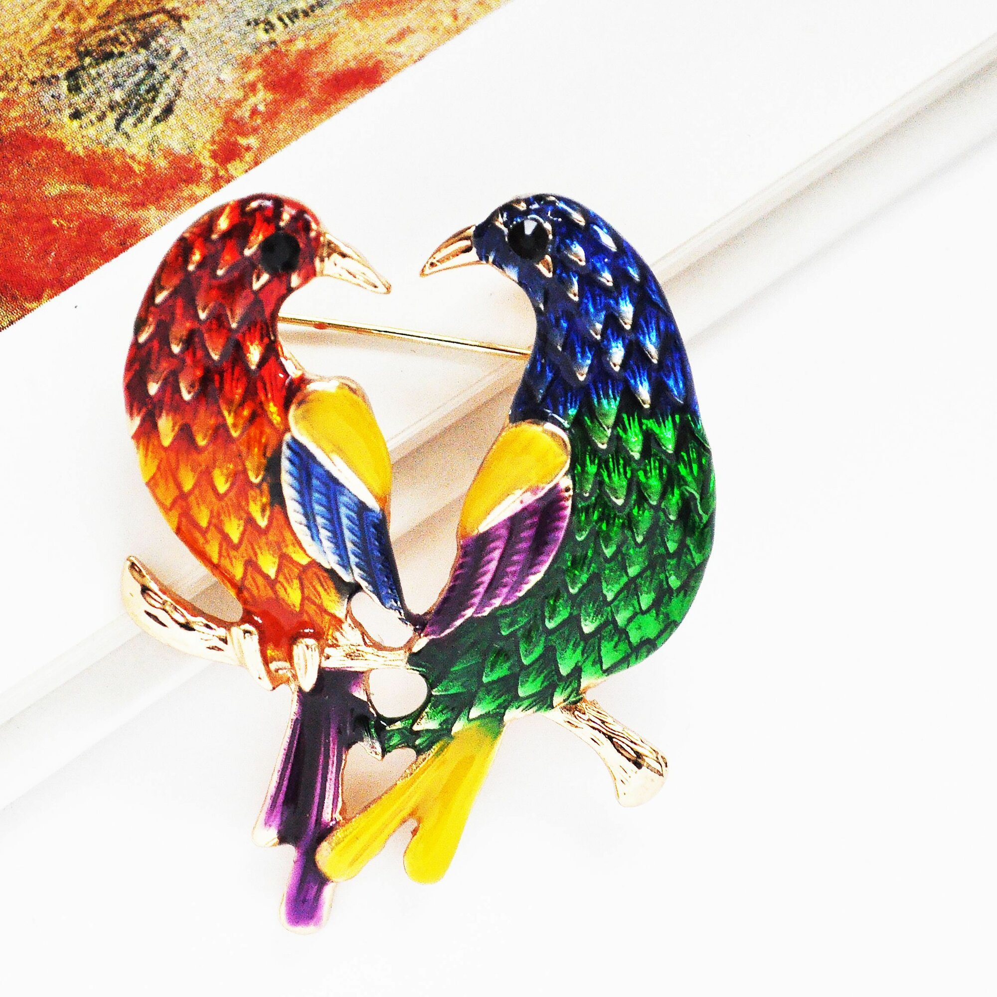 Брошь, стразы, эмаль