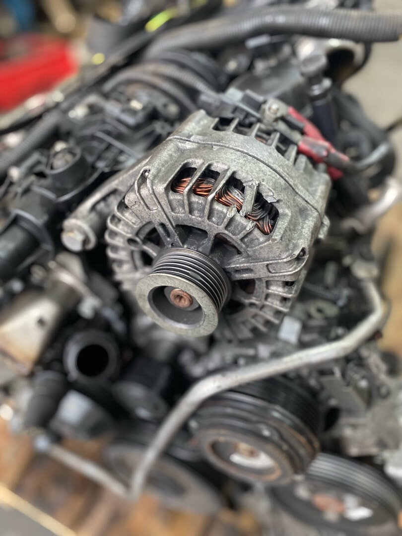 Генератор для BMW 5 E60/E61 [рестайлинг] 2.0 OEM 12317802261