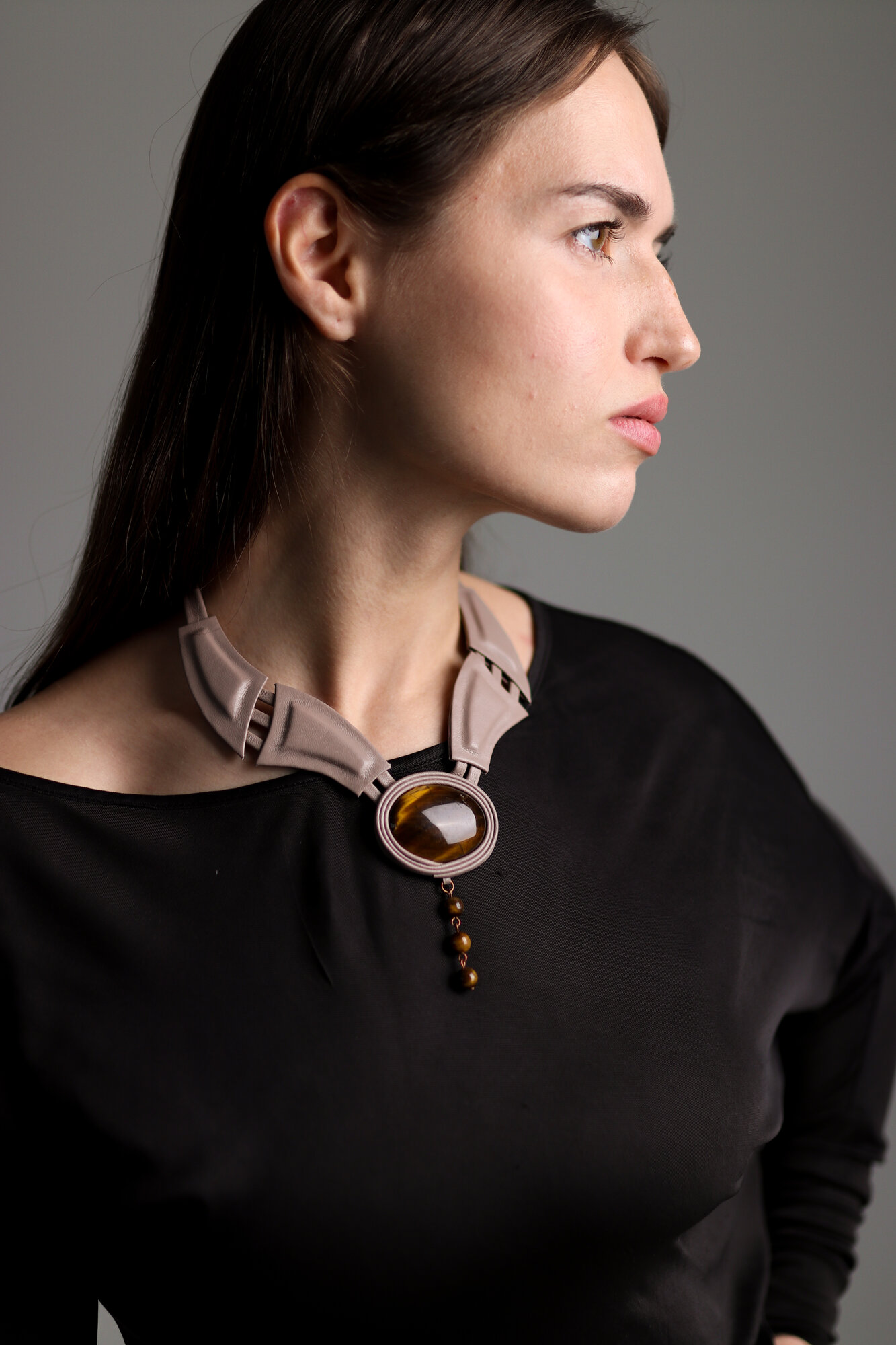 Колье, тигровый глаз