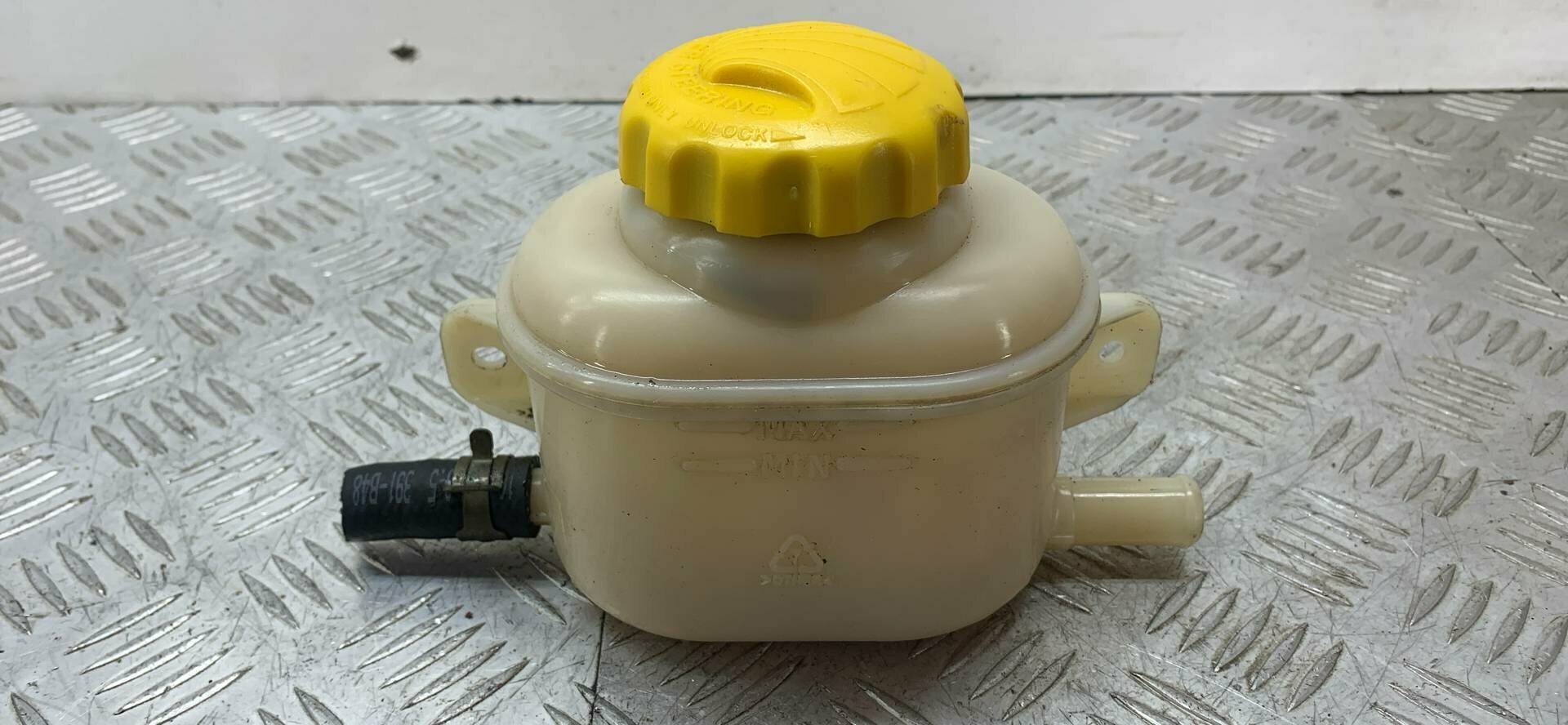 Бачок гидроусилителя Daewoo Rezzo KLAU 2001 96390409