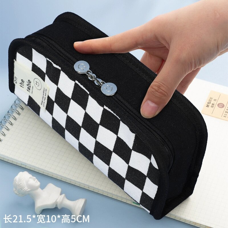 Черно-белый пенал в клетку, большая вместимость, высокая эстетика, простая черно-белая клетчатая сумка для канцелярских