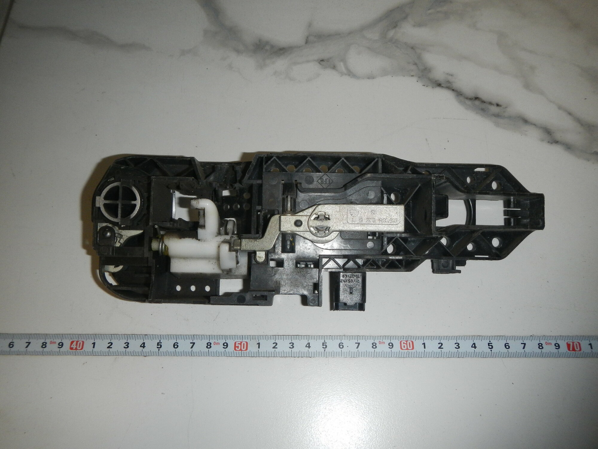 Б/У Кронштейн ручки, Renault (Рено)-MEGANE III (09-) RENAULT MEGANE III (09-) задней левой Сломано крепление. 640029 RENA...