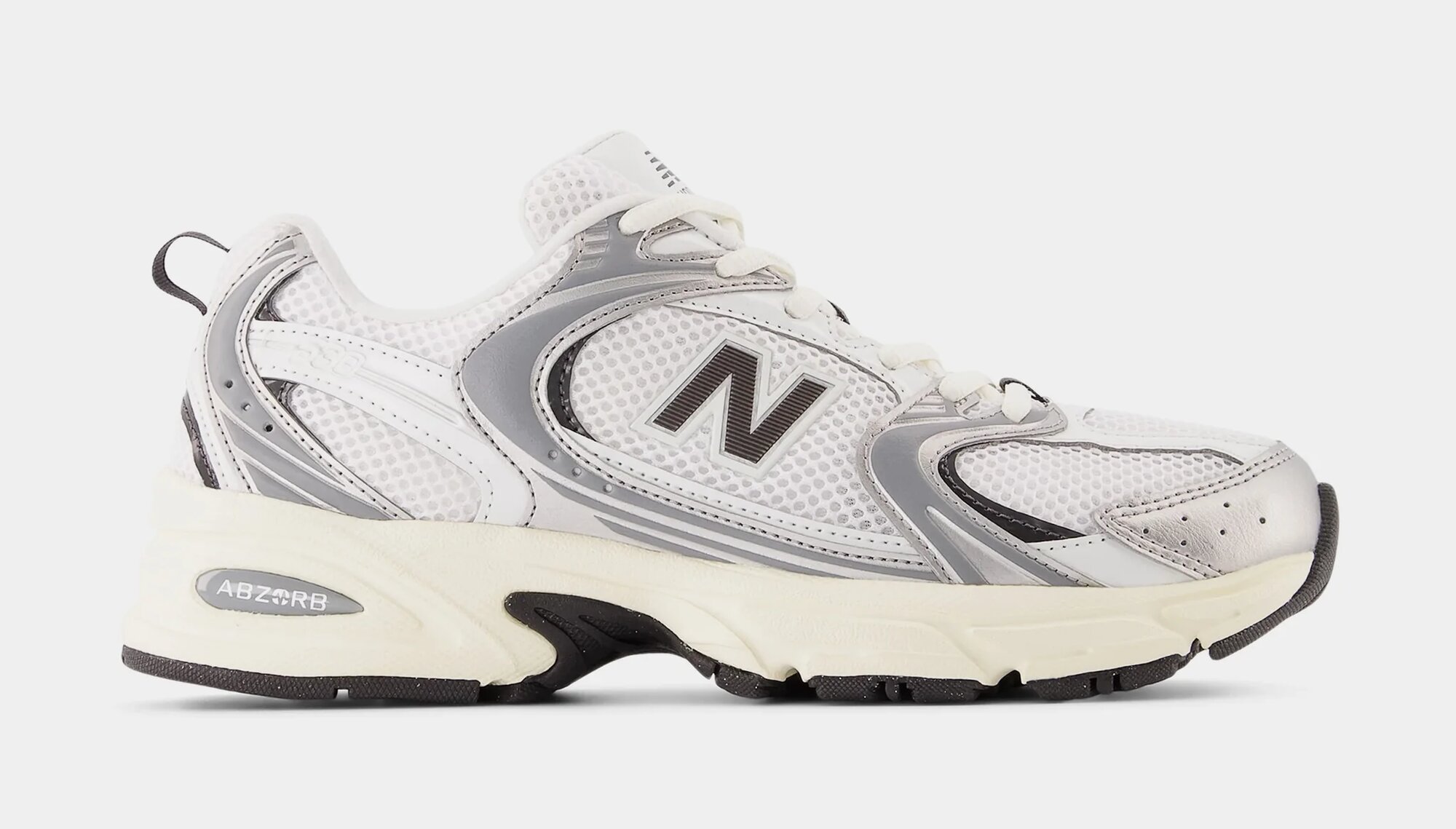 Кроссовки 530