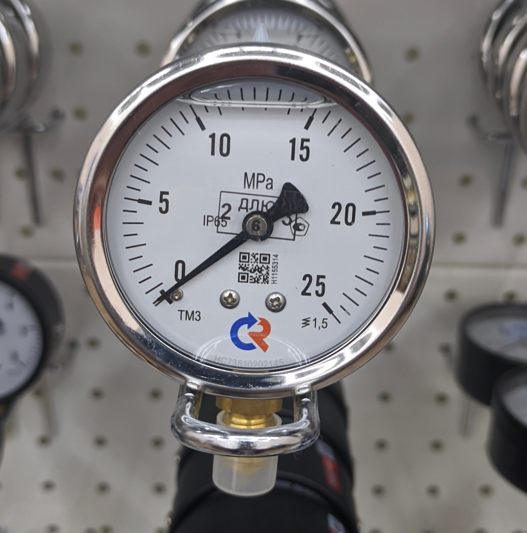 Манометр виброустойчивый ТМ-320Р - 25 МПа кл. т. 1,5 М12х1,5 заполнение силикон, поверка 2023г.