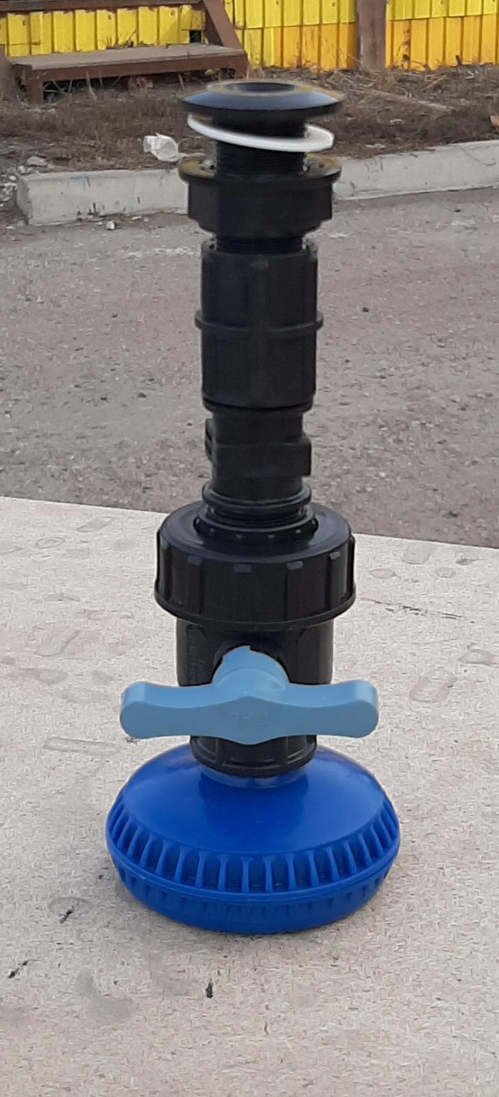 Рассеиватель для летнего душа , / врезка в емкость / 3/4 / бочка пластиковая / 227л/ 127л / 65л / 48л / 30л / лейка для летнего душа с шаровым краном , набор для летнего душа с краном , кран-рассеиватель для летнего душа , лейка для душа , рассеиватель .