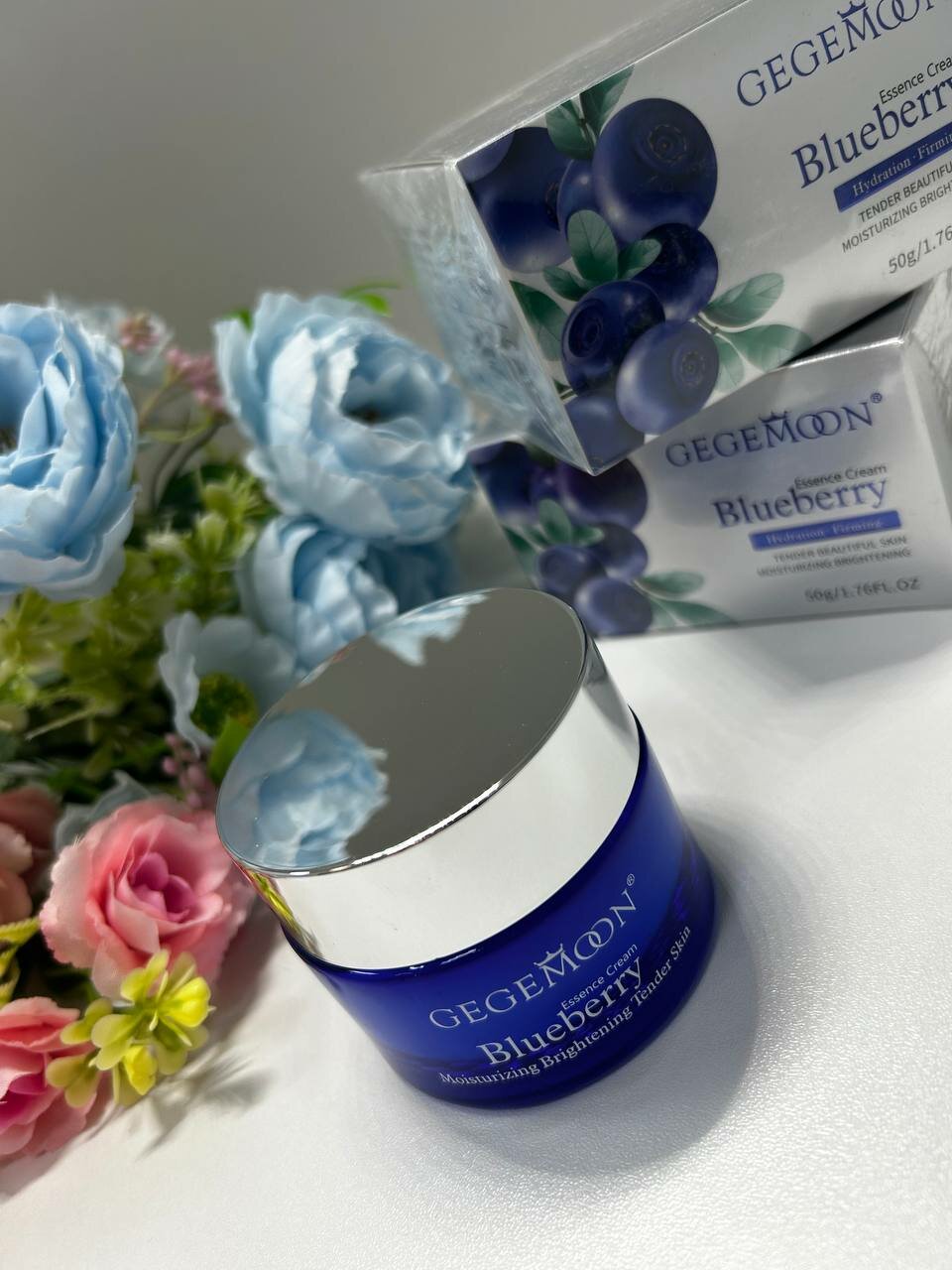 Питательный крем с черникой Essence Cream BLUEBERRY от GEGEMOON 50g