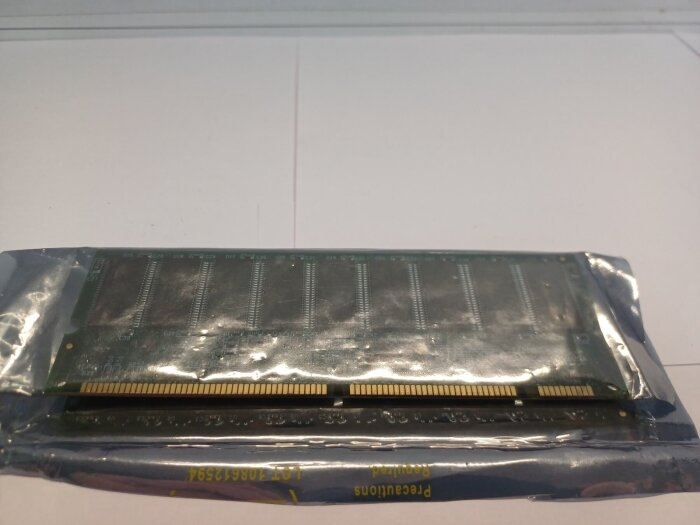 Оперативная память HP Compaq 512MB SDRAM DIMM 127006-041