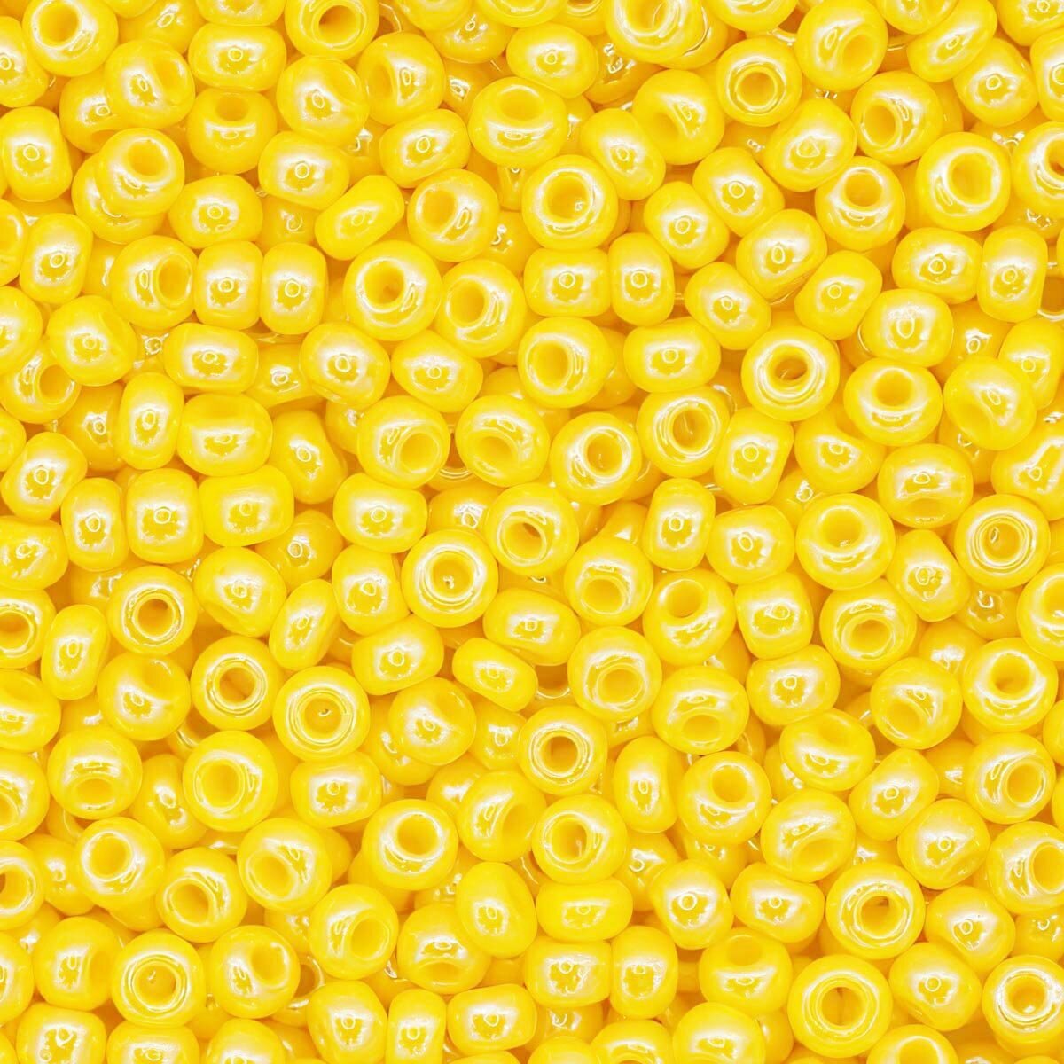 Бисер Preciosa 88130 непрозрачный ярко-желтый перламутровый (10/0) 2.3 мм, 5 г, цена за 2 уп.