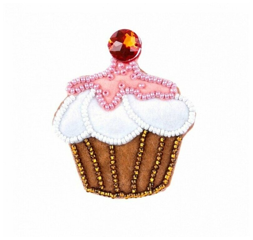 Набор для вышивания "Брошь. Вишневый кекс" 5,9x5,1 см Перловка