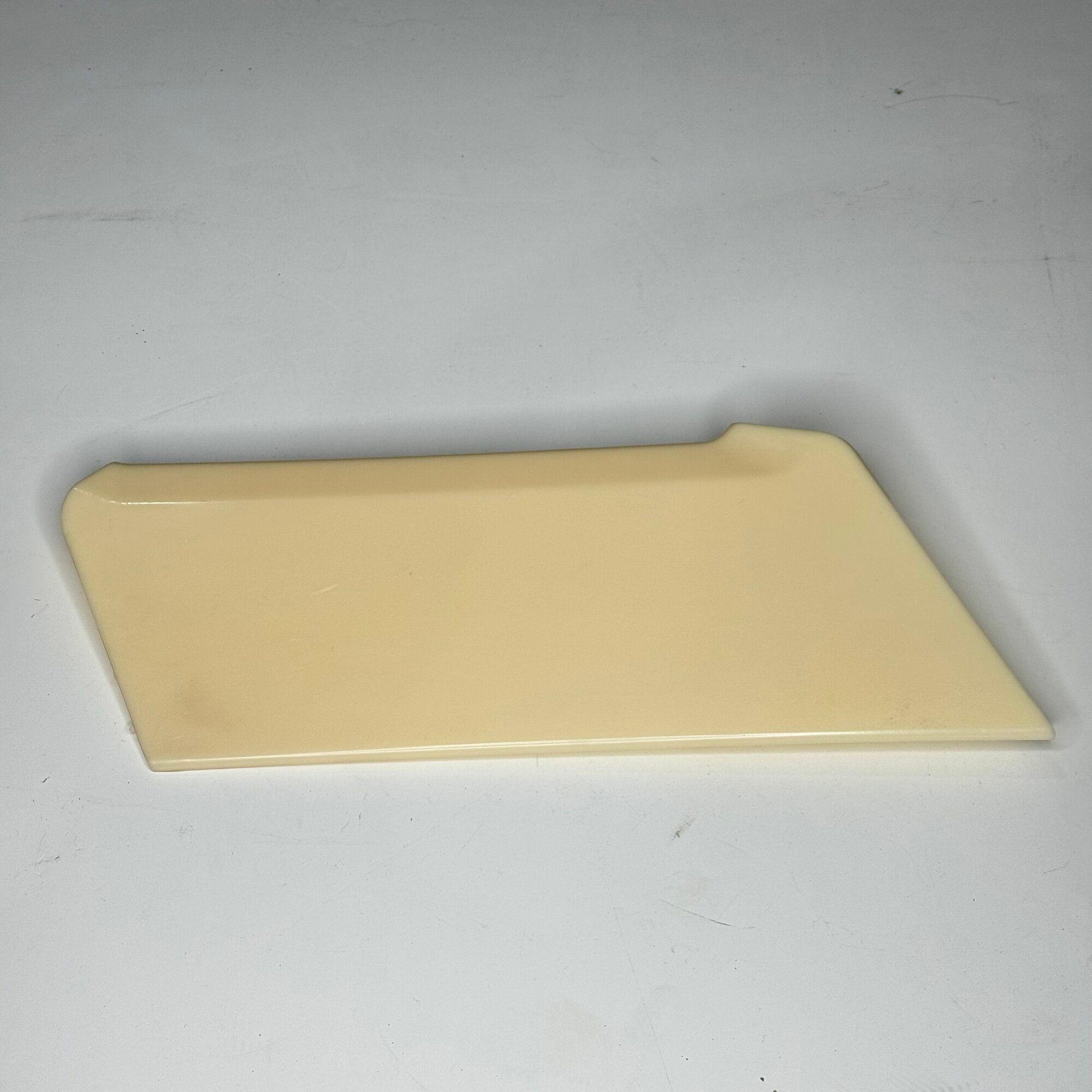 Накладка бампера левая центральная Sitrak C7H [12.4 24V 16 MT грузовой 6X4 Turbo дизель ] 812W416850035