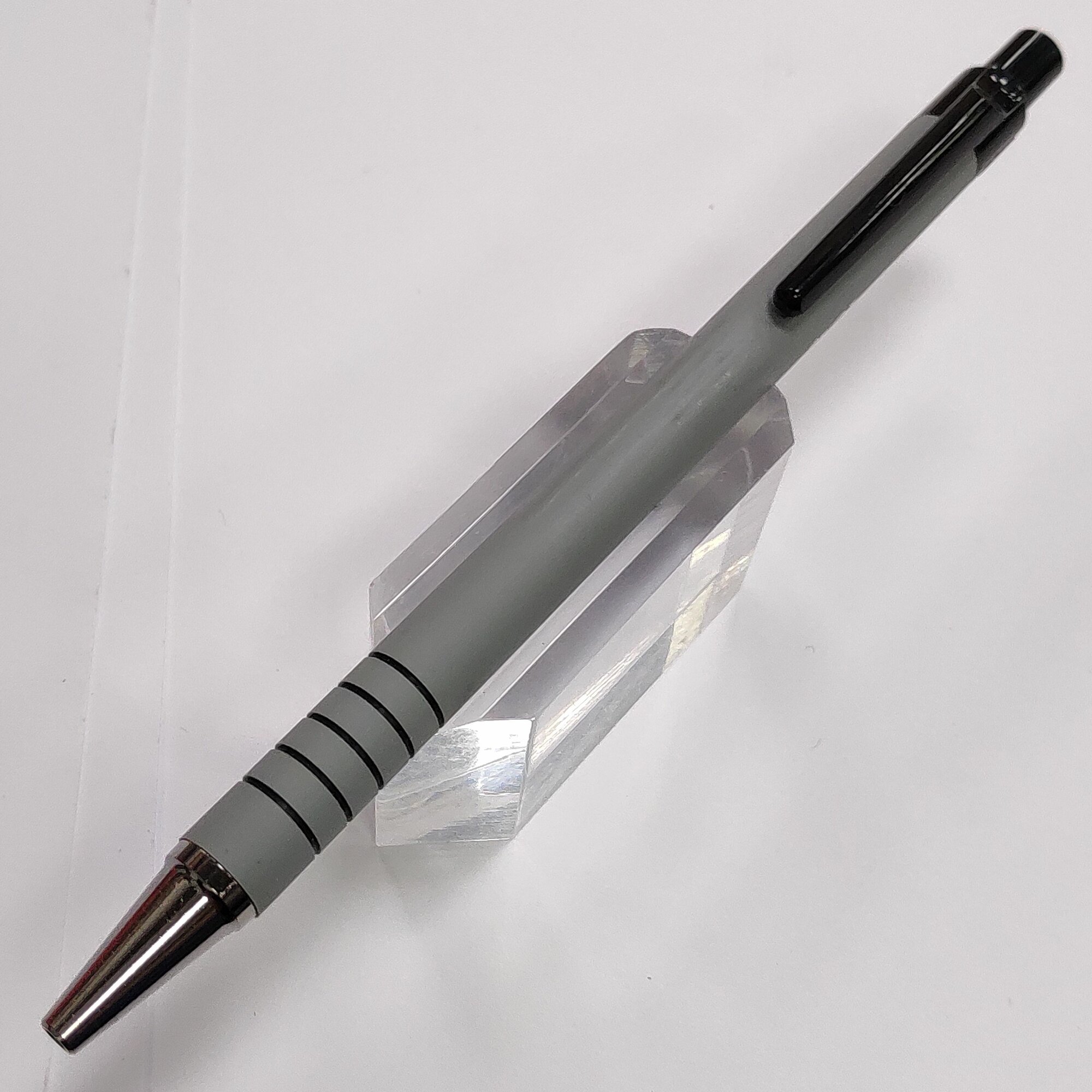 Ручка шариковая автоматическая Pilot "RESIN" GRAY.