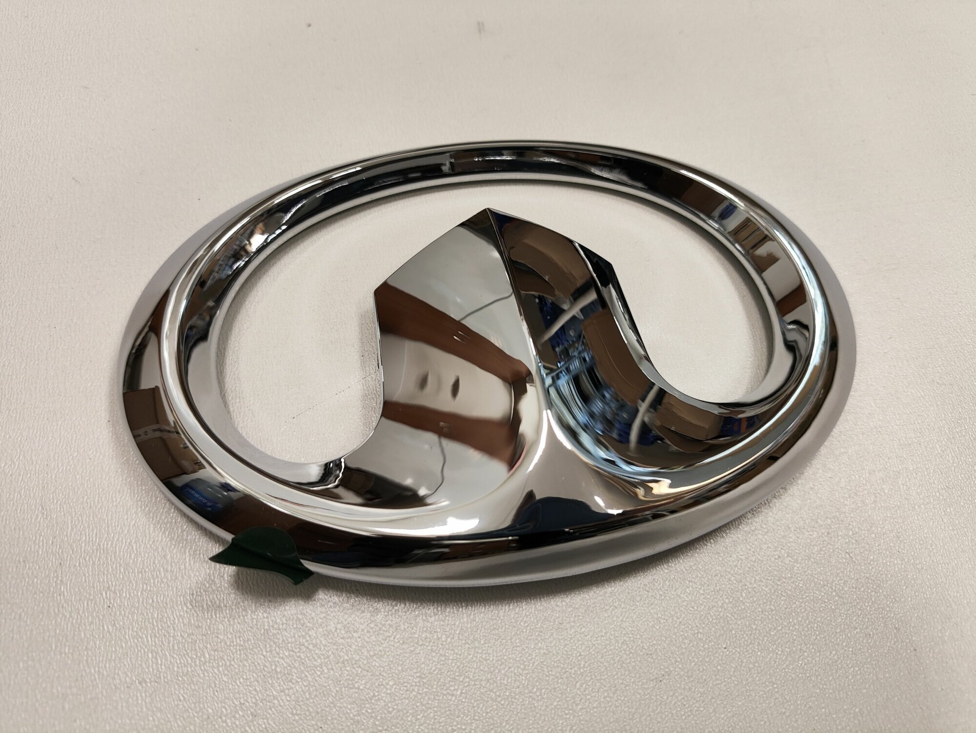 Эмблема решетки радиатора Great Wall Hover M2 [1.5 16V 5MT универсал 4X4] 3921011XV08XA