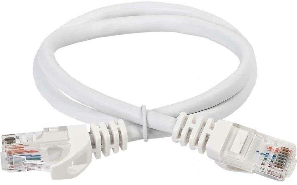 Коммутационный шнур ITK кат. 5Е UTP LSZH 3м белый PC08-C5EUL-3M