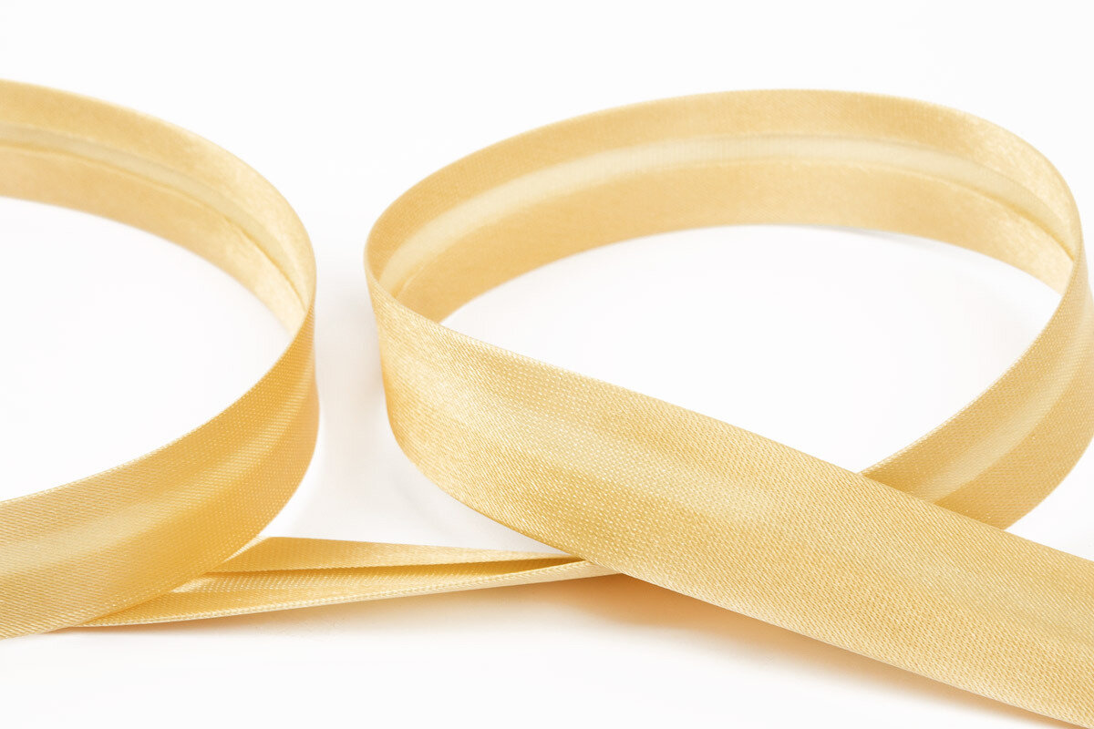 Косая бейка "Gamma" GK-18P 17 - 18 мм 132 м 1 м №106 бежевый