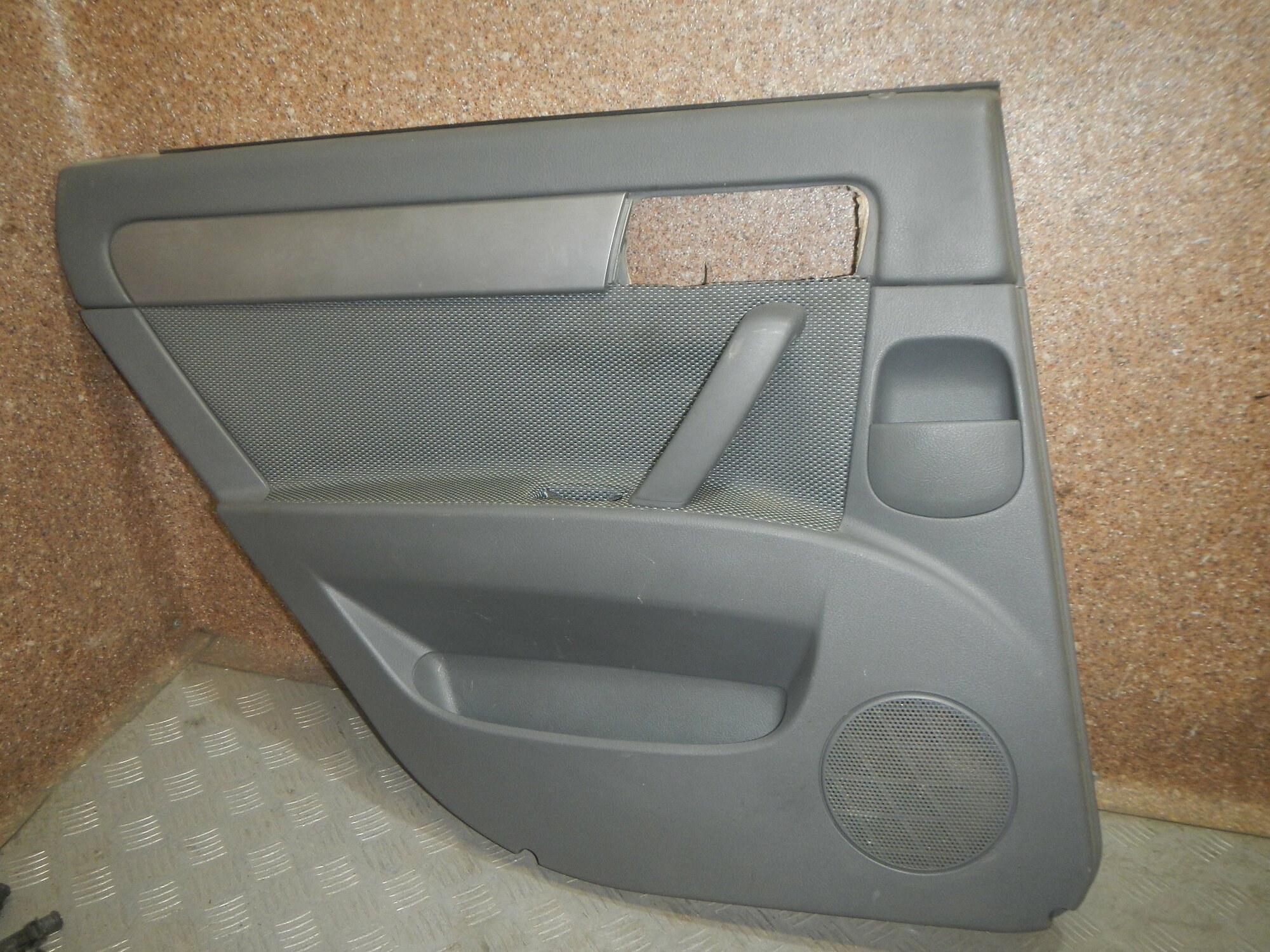 Б/У Обшивка двери задней левой, Chevrolet (Шевроле)-LACETTI (04-13) CHEVROLET LACETTI (04-13) седан Потертости, царапины....