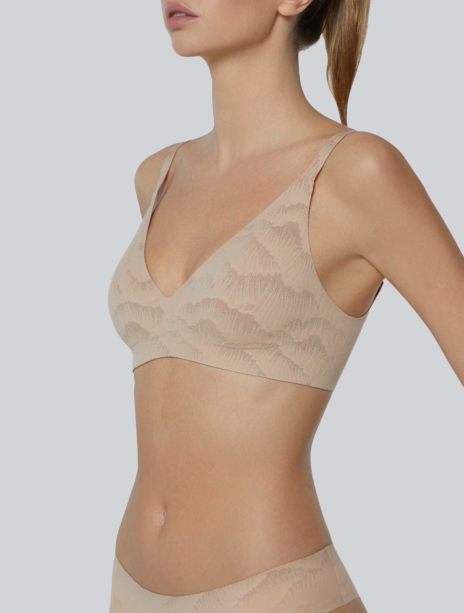 Бюстгальтер-невидимка