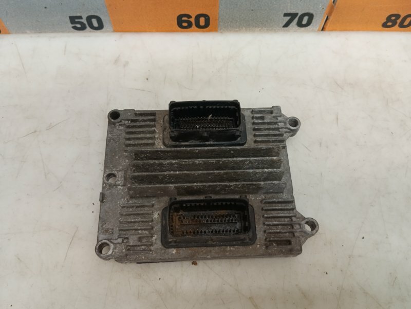 Б/У блок управления ДВС, мозги, Опель Вектра Б Блок управления двигателем Opel Vectra 2001 B 329759 OPEL арт. 09391263