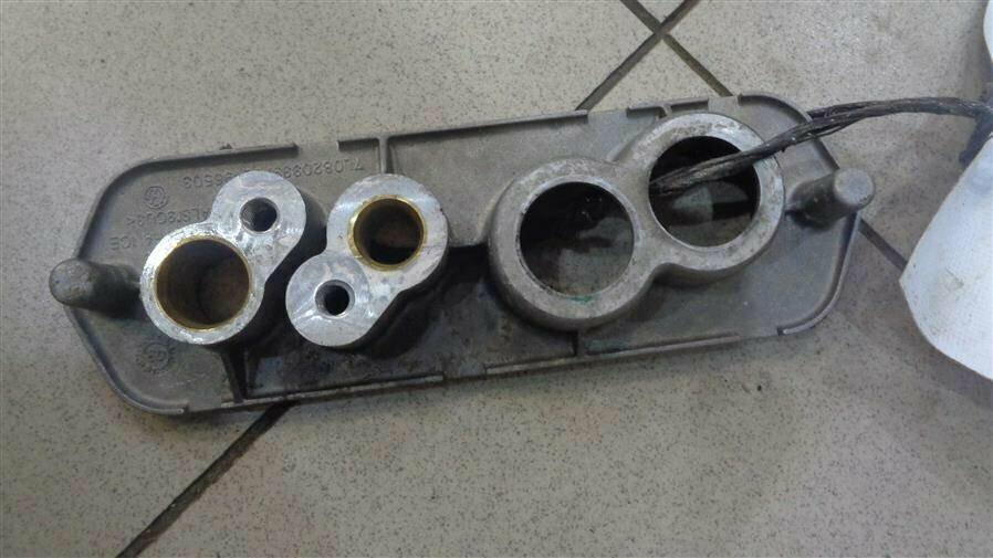 Фланец системы охлаждения от Volkswagen Touareg 2002-2010