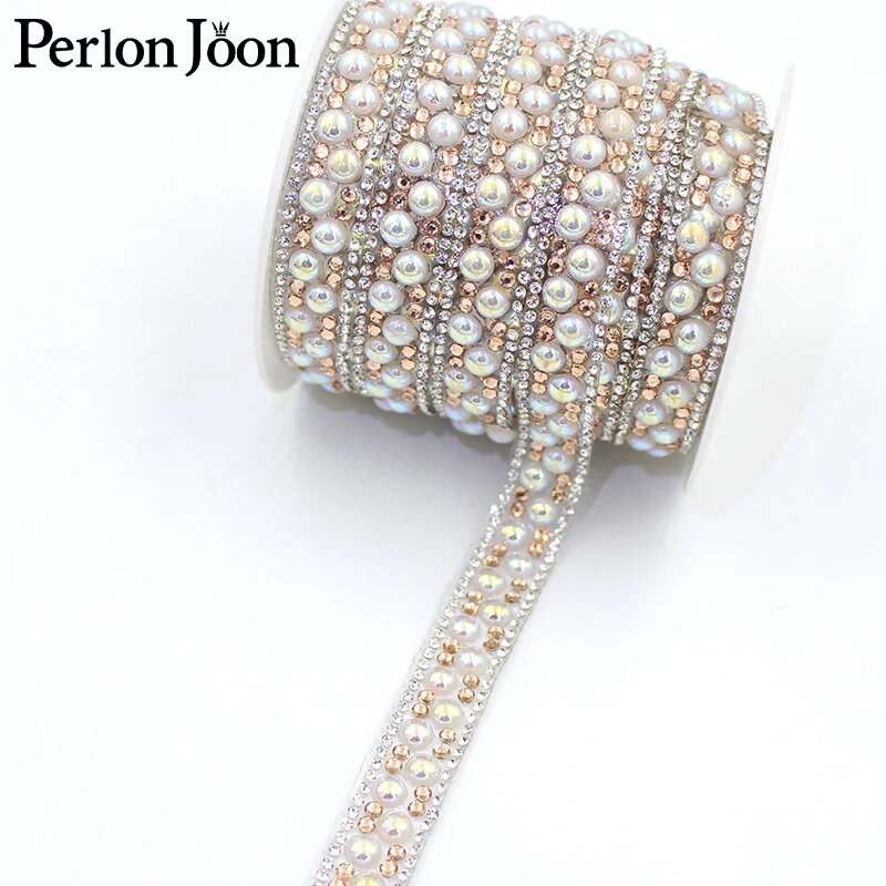 Лента с жемчугом и кристаллами Champagne Perlon joon