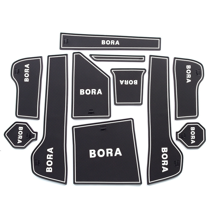 Силиконовые противоскользящие накладки MyPads на Volkswagen Bora IV 2018-2023 в салон автомобиля на дверь, подстаканник, на подлокотник черно-белая.